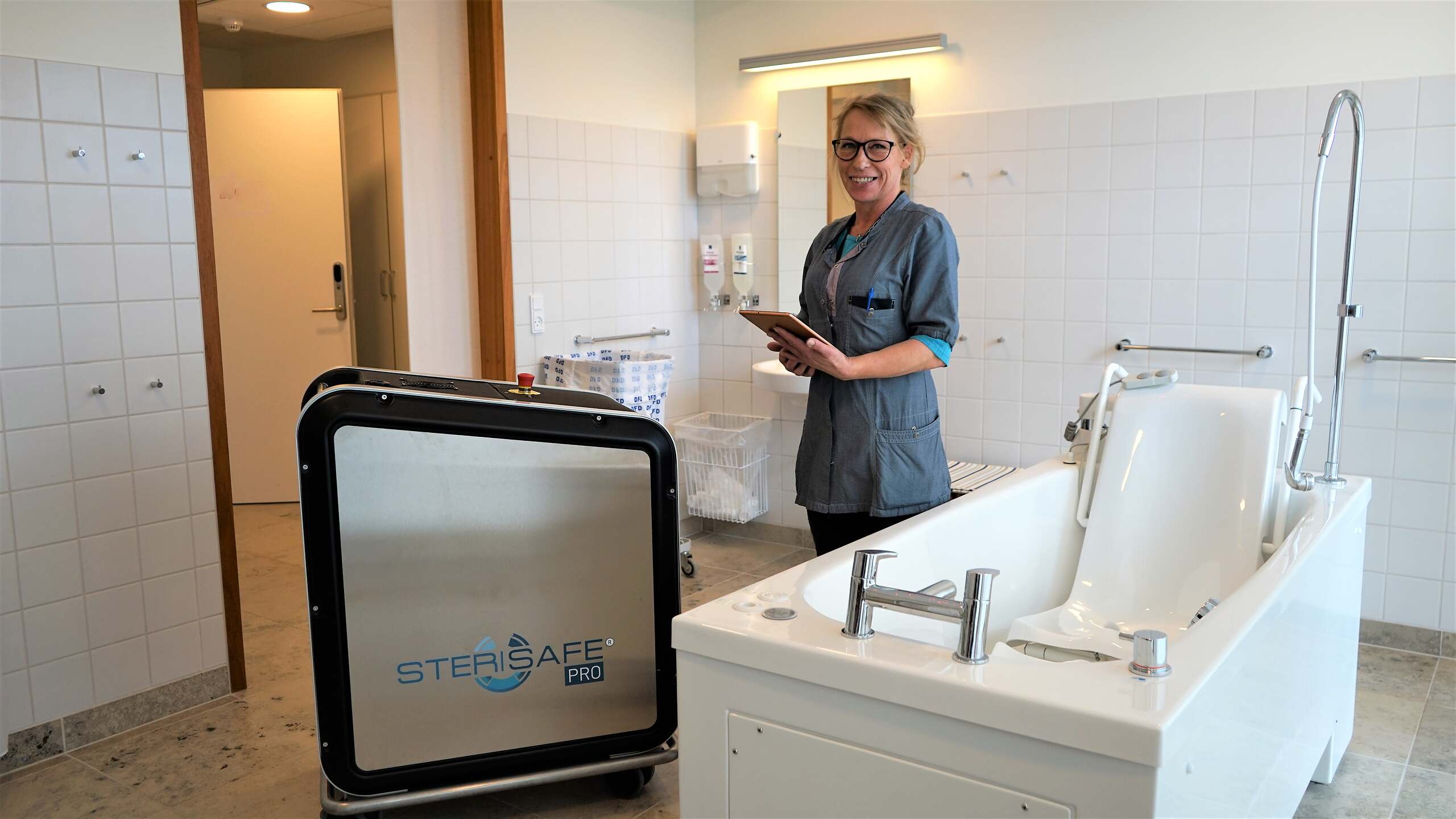 STERISAFE® Automated room disinfection robot – STERISAFE® Automated ...